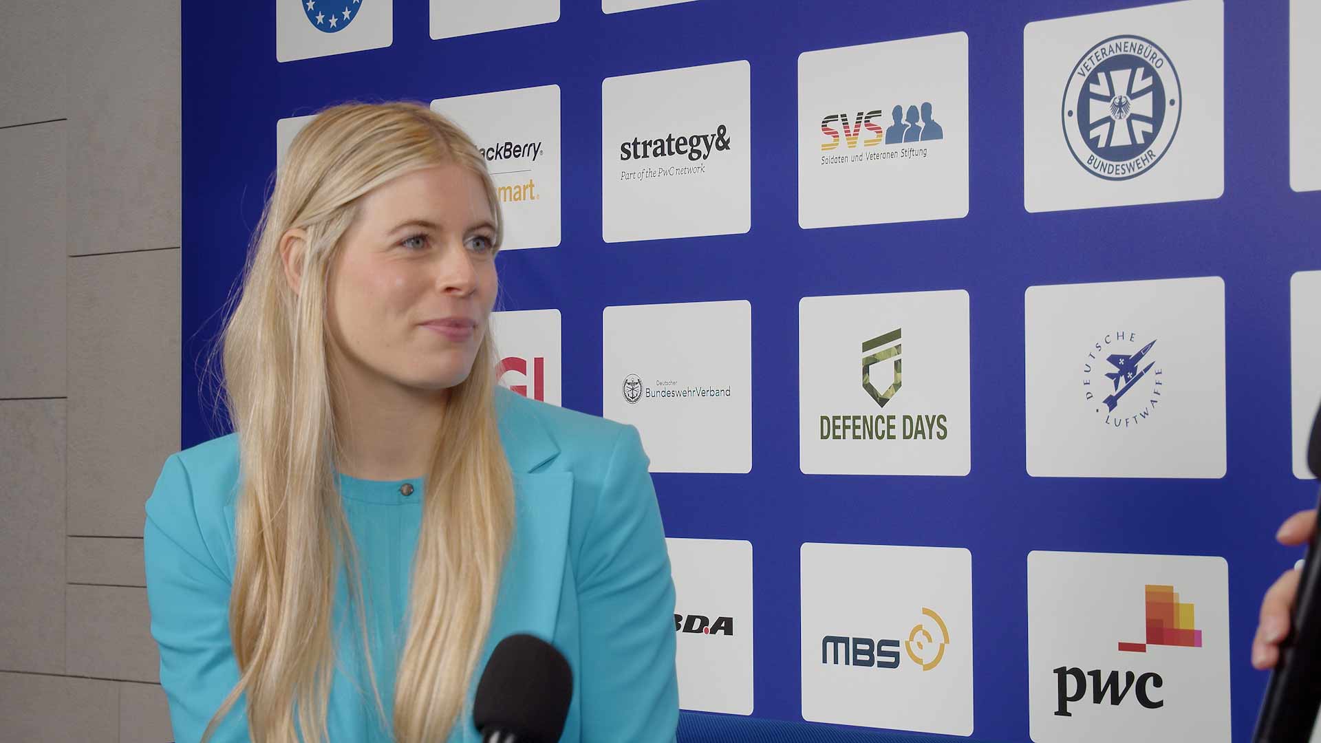 Innovation ist nicht mehr wegzudenken - Anna Lena Hohmann (PwC ...